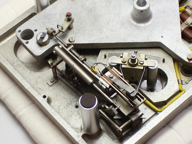 Neumann 1958 PA2 turntable – M & S | Ultimate High-Fidelity