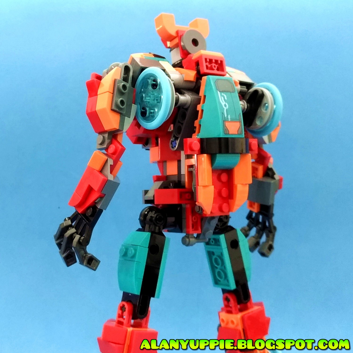 Alanyuppie's LEGO Transformers: Video Tutorial: Transformer Speedster ...