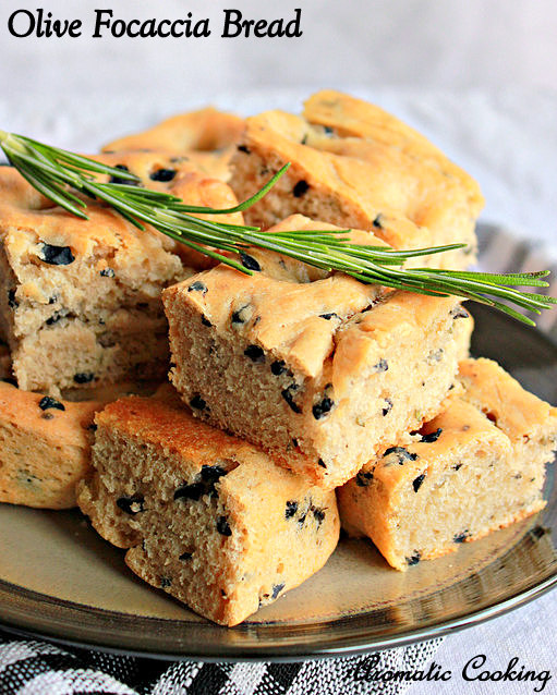Aromatic Cooking: Olive Focaccia Bread