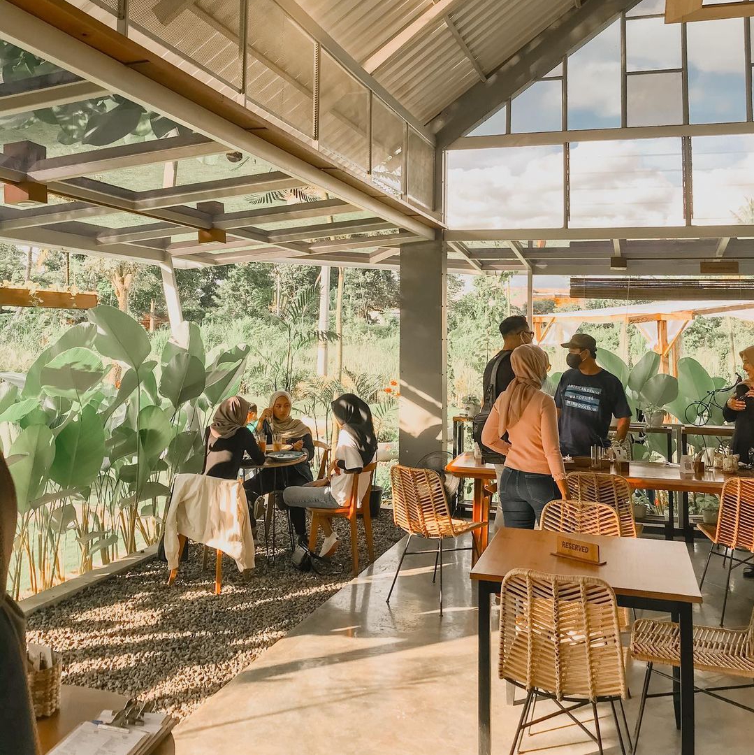 Pengilon Cafe Jogja - Review Harga Menu, Fasilitas Lengkap dan Lokasi