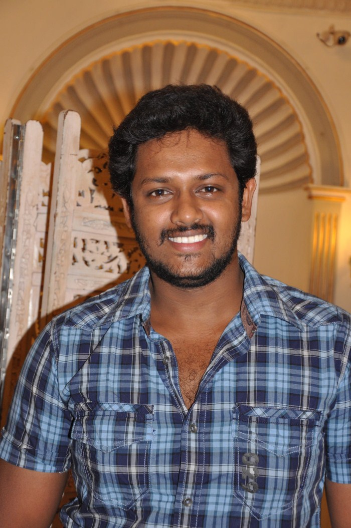 Entire Cinema Gallery - Movie Posters, Movie Gallery, Movie Stills ...