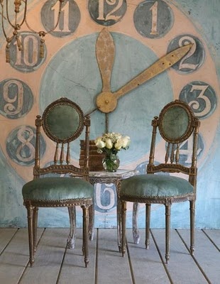 Eye For Design: Decorating With Vintage Clocks
