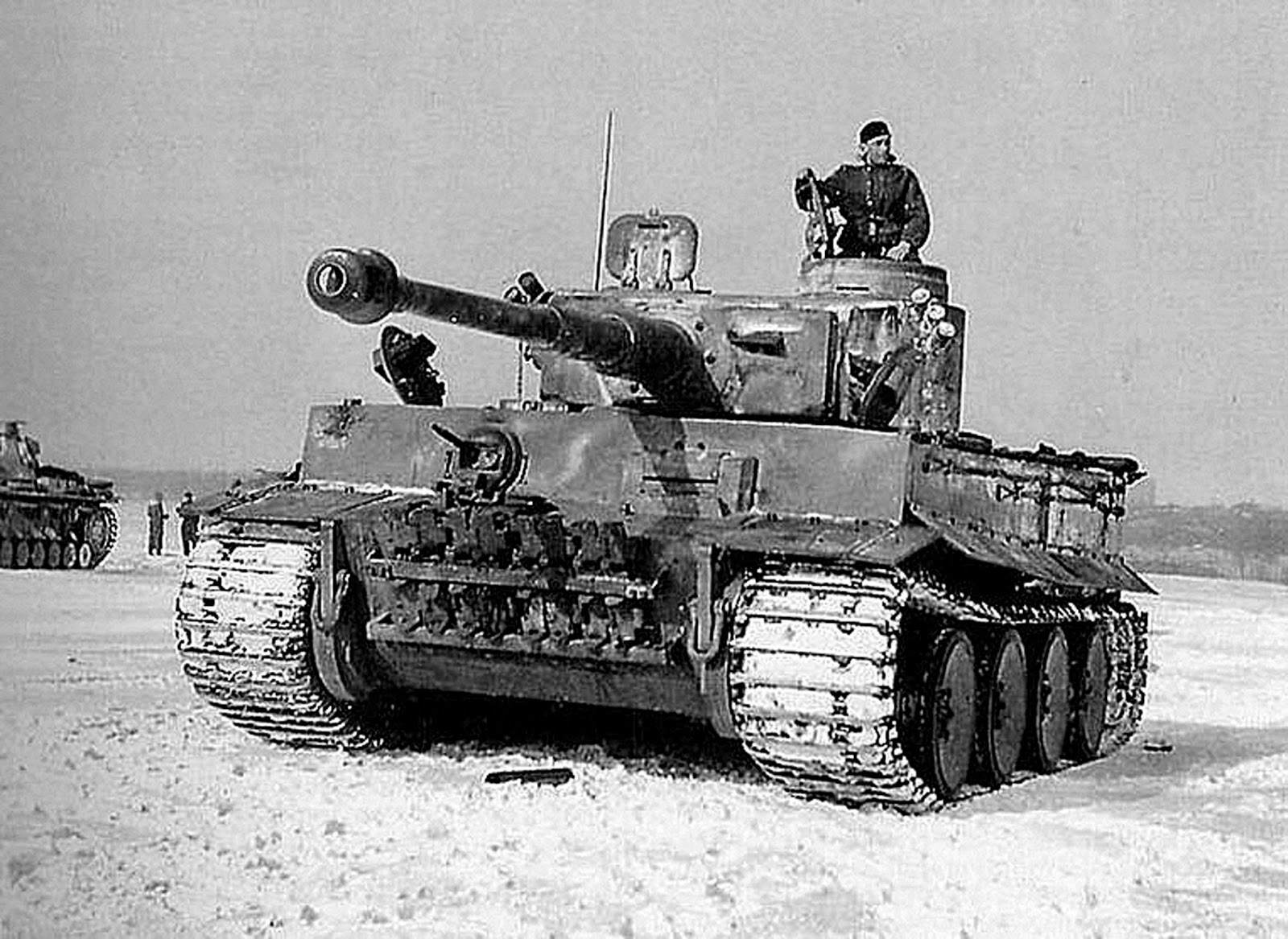 FLAME HISTORY: TIGER I vs T-34: ΣΥΓΚΡΟΥΣΗ ΓΙΓΑΝΤΩΝ (3ο μέρος)
