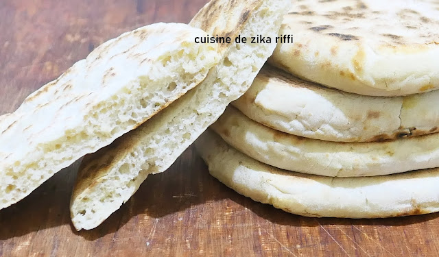 MATLOU3 OU MATLOUE - GALETTES ALGERIENNES A LA FARINE SANS PETRISSAGE