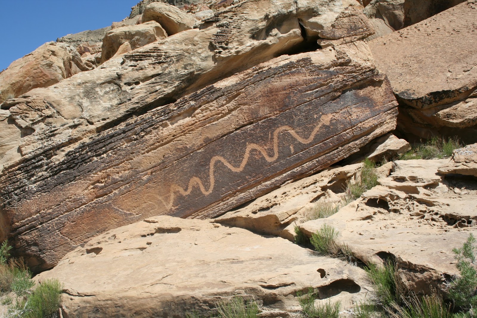 Utah Pictographs, Petroglyphs and Rock Art: Moore Cutoff Petroglyphs