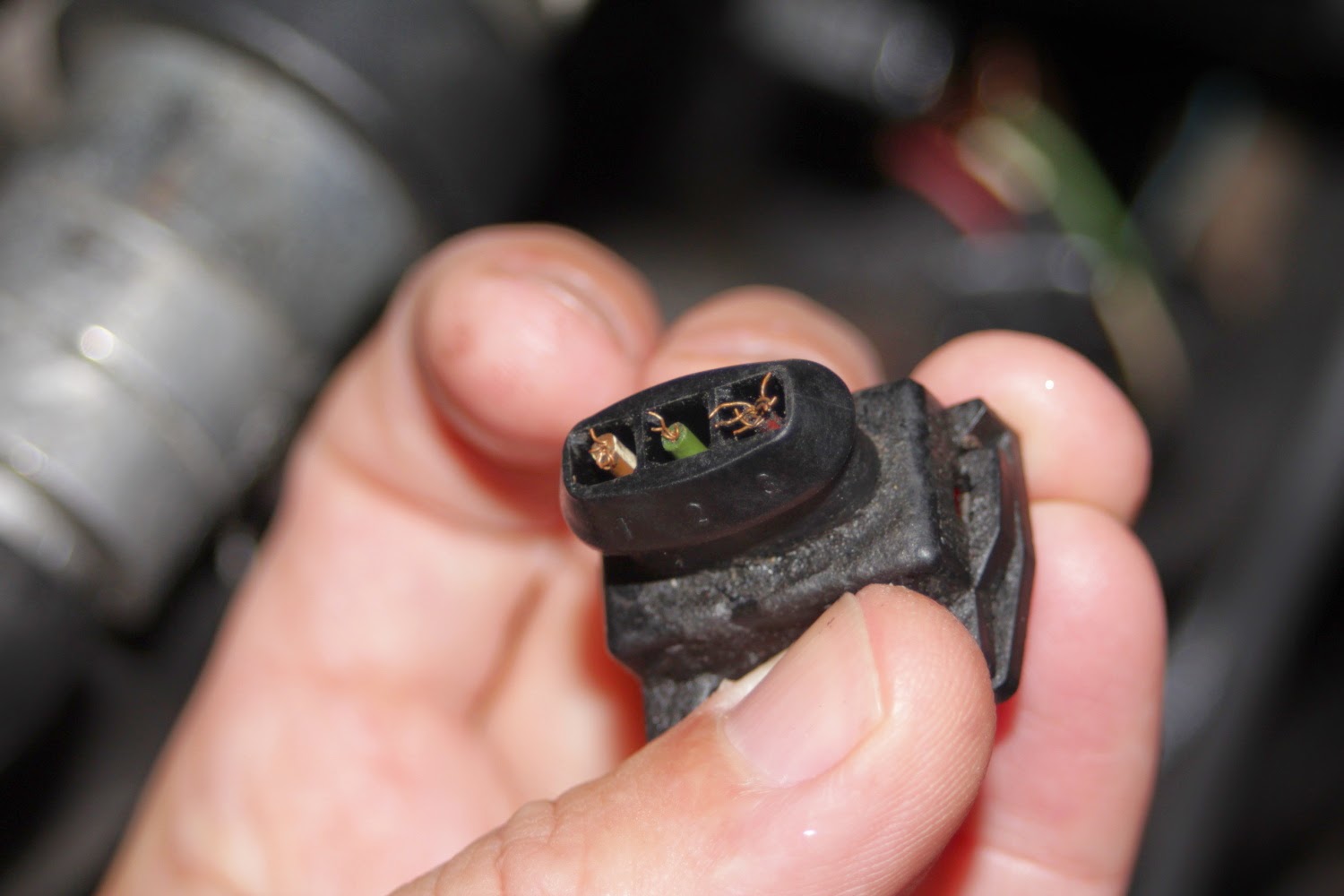 Life with a 1989 VW Golf Mk2 GTI 16V: Terminals for Hall Sender Plug on ...