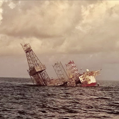 Velesto Naga 7, a Jackup Rig Submerged in Offshore Malaysia - pipeline ...