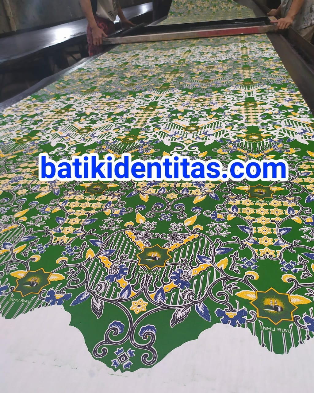 Seragam Batik Identitas : Menerima pembuatan seragam batik smk, batik ...