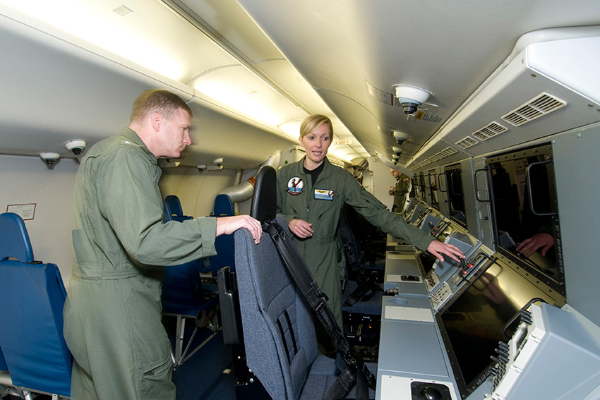 P-8A POSEIDON GANHA ESPAÇO NA US NAVY (M775 - PM127/2012) ~ PÁSSARO DE ...