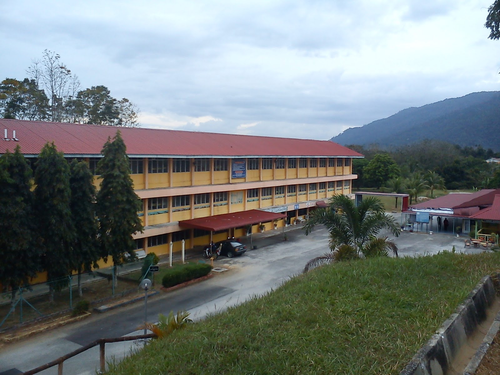 Perjalanan Seorang Hamba...: Smk Agama Sik 2013