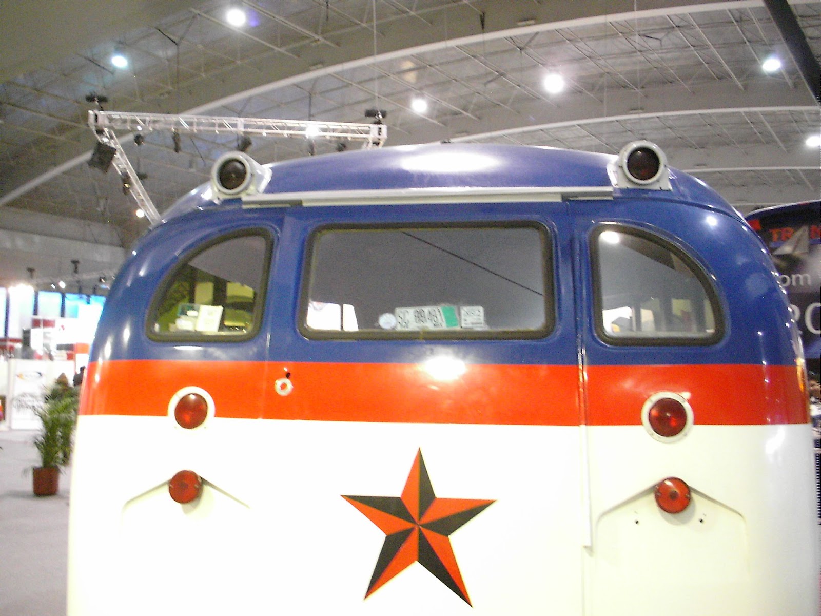 Viajando en Autobus: Vamonos para Puebla, Estrella Roja