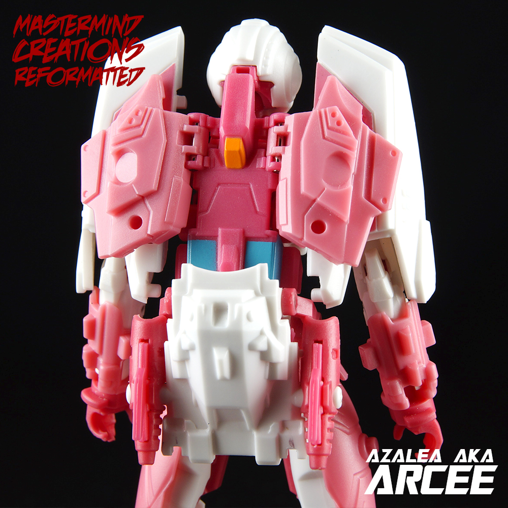 Opelouis's Toys Collection: Mastermind Creations Azalea(aka Arcee).