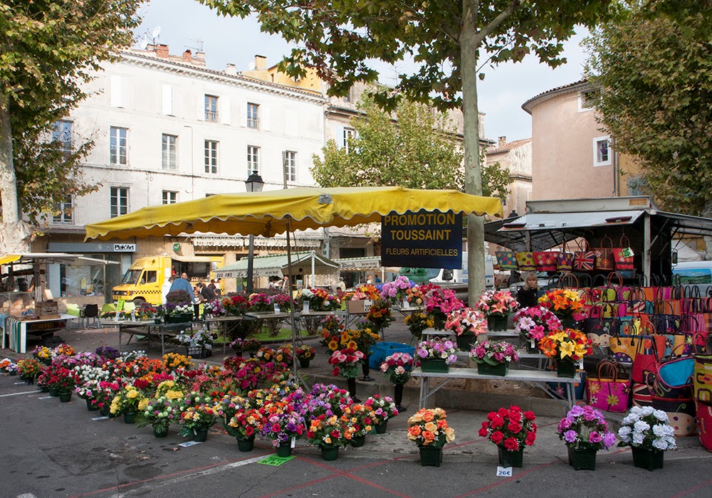 The Paris Market & Brocante: French with Isabelle: Allons au Marché!