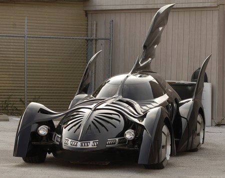 Sochai: Batmobile Limousine??..