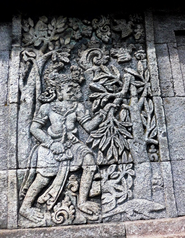 Relief di candi Penataran Blitar - kisah SEJARAH klasik