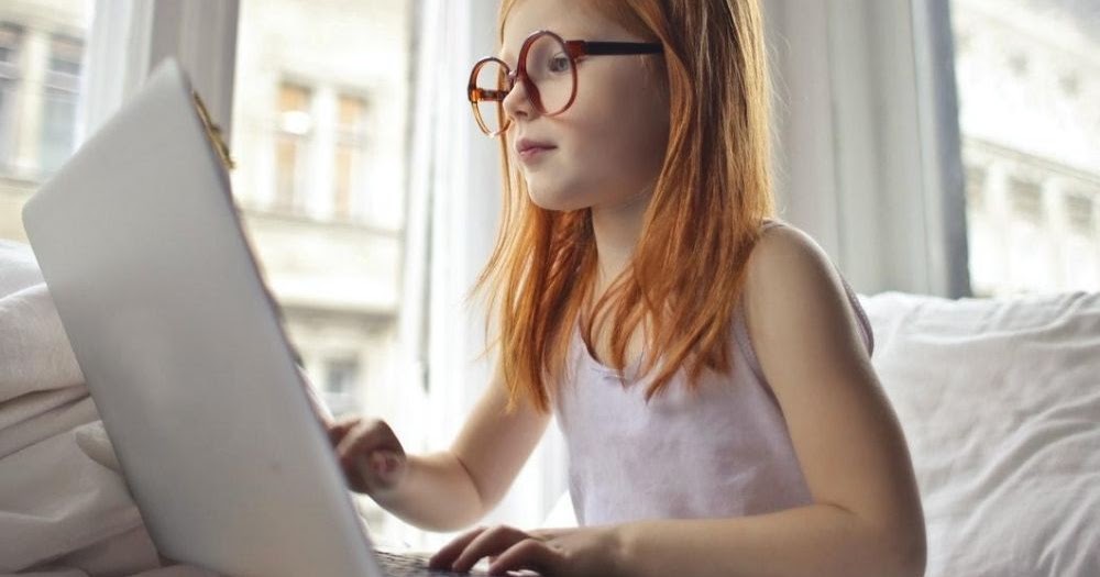 How to Earn Brownie Badges: How to Earn the Girl Scout Brownie Computer ...