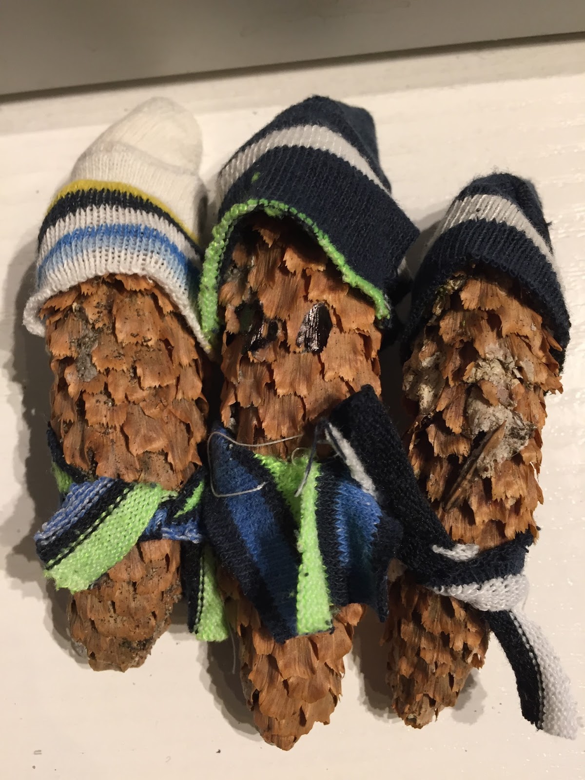 Bitten by that creative Spider: Fast DIY Upcycle of an old sock and a ...