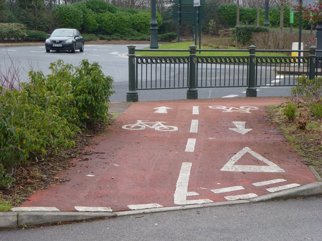 Mad Cycle Lanes of Manchester: Trafford Centre Cycle Slalom