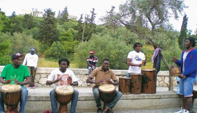 ΕΙΜΑΣΤΕ ΣΚΕΤΟ ΜΠΟΥΡΔΕΛΟ: ΑΦΡΙΚΑΝΙΚΗ ΜΟΥΣΙΚΗ ΣΤΗΝ ΔΙΑΠΑΣΩΝ ΚΑΤΩ ΑΠΟ ΤΗΝ ...