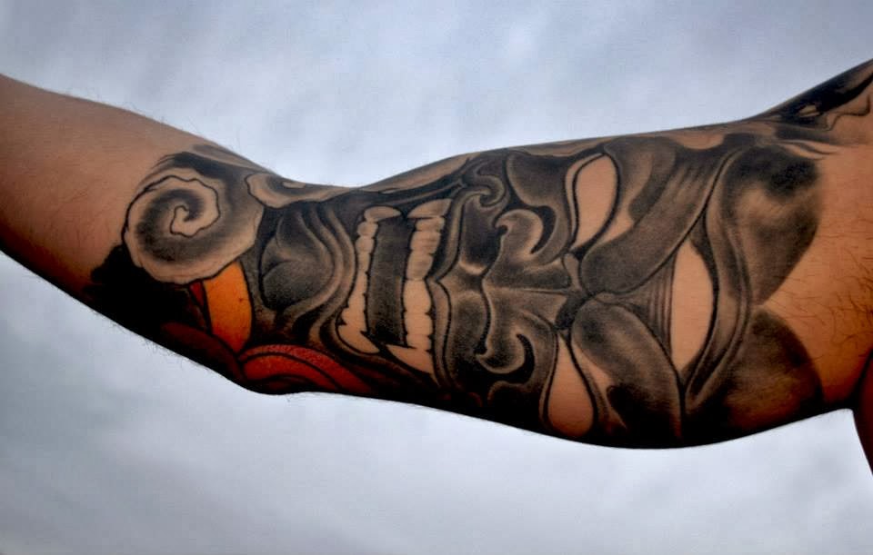 Round the bend: Tattoo