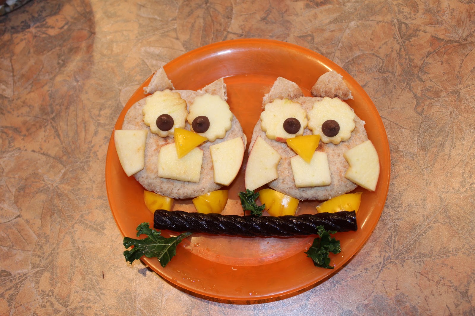 Playing with Food!: Whoooo's hungry?