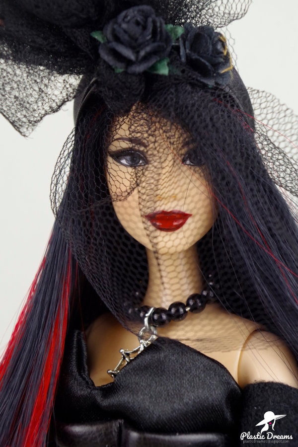 Plastic Dreams Dolls :: Barbie et miniatures: Shooting: Gothic Dress ...