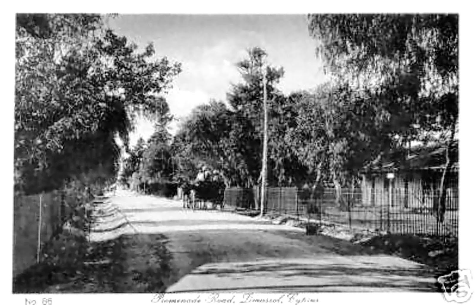 ΑΦΗΓΗΣΕΙΣ ΠΑΛΑΙΩΝ ΓΙΑ ΤΑ ΠΡΩΤΑ ΧΡΟΝΙΑ ΤΗΣ ΒΡΕΤΤΑΝΙΚΗΣ ΚΑΤΟΧΗΣ