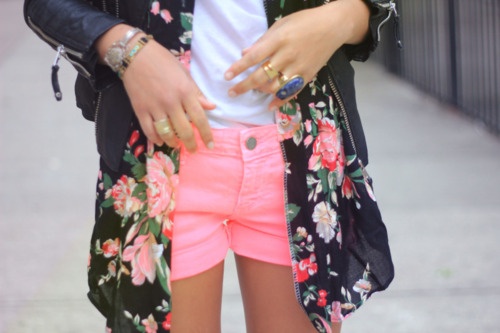 TREND: Colored shorts