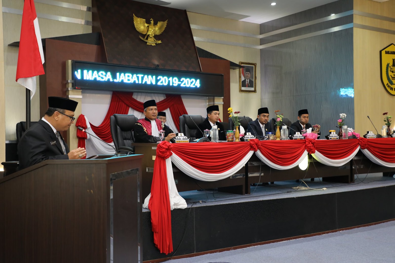 H Harry Wijaya Pimpin DPRD Kota H Harry Wijaya Pimpin DPRD Kota