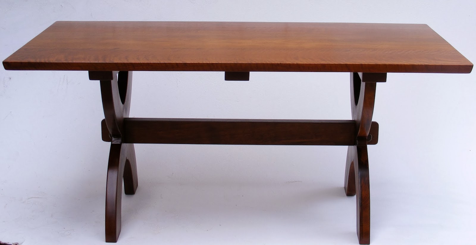 VAMP FURNITURE: This weeks new furniture stock - 15 November 2013