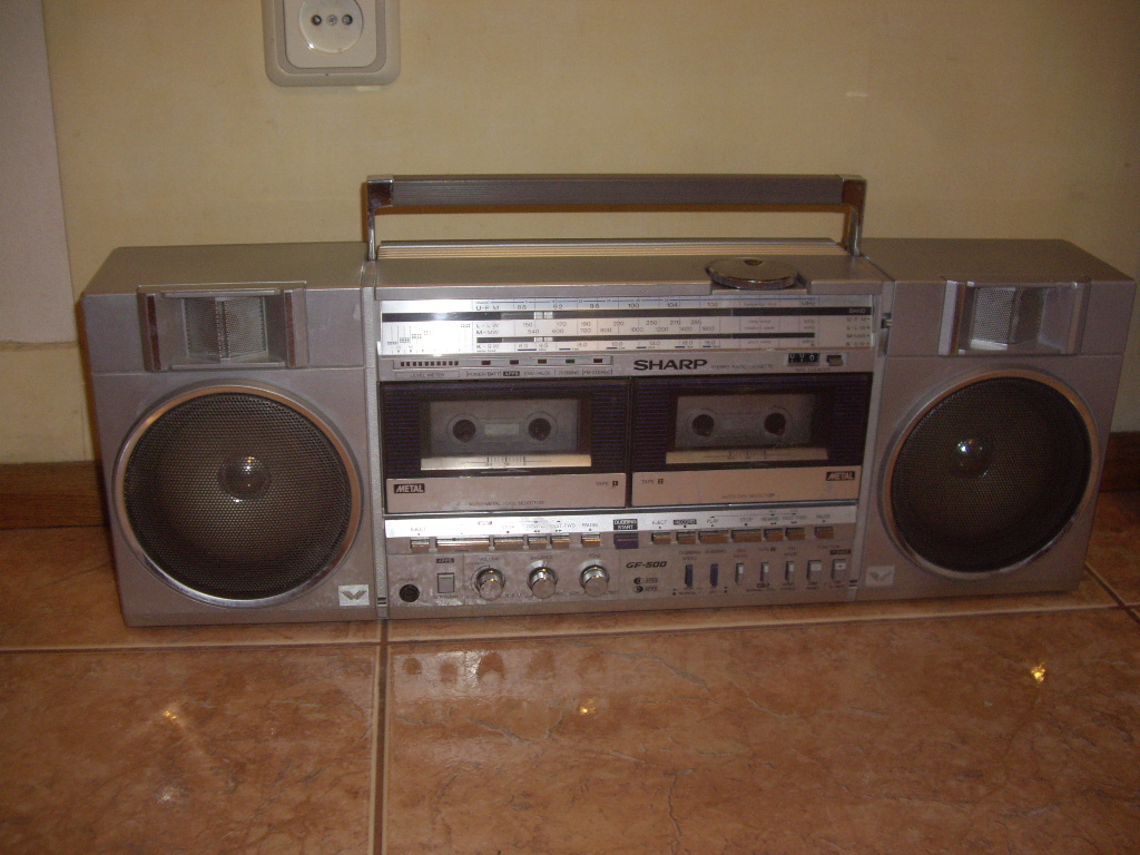 МАГНИТОЛиЯ - бумбоксы, магнитофоны и магнитолы!: Sharp GF-500. Лечение ...