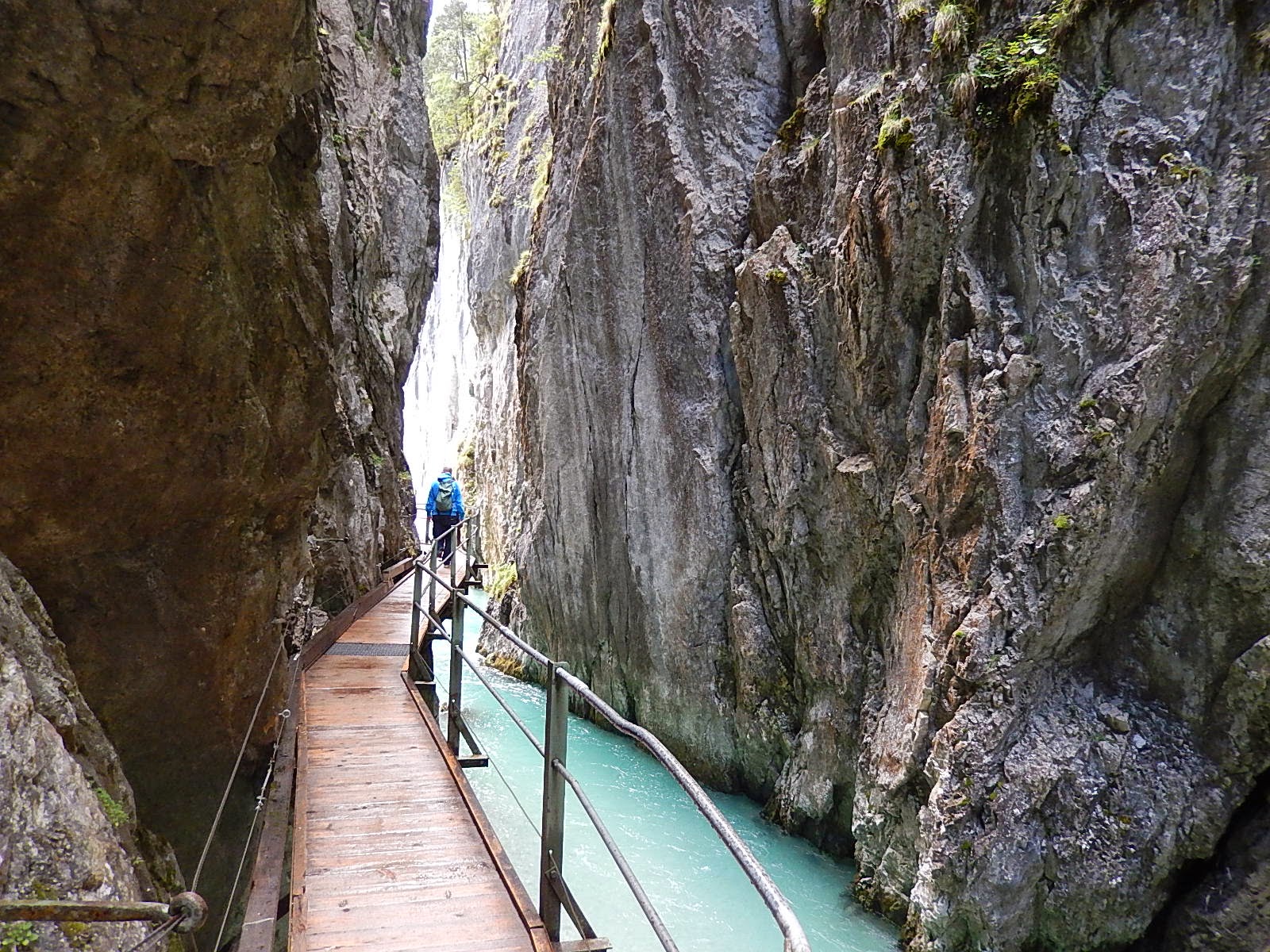 Der Wanderfreund: Wanderung Mittenwald Leutascher Geisterklamm ...