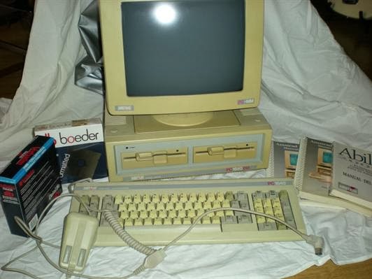 MI MUNDO ELECTRÓNICO: Mi primer PC: Amstrad PC 1640