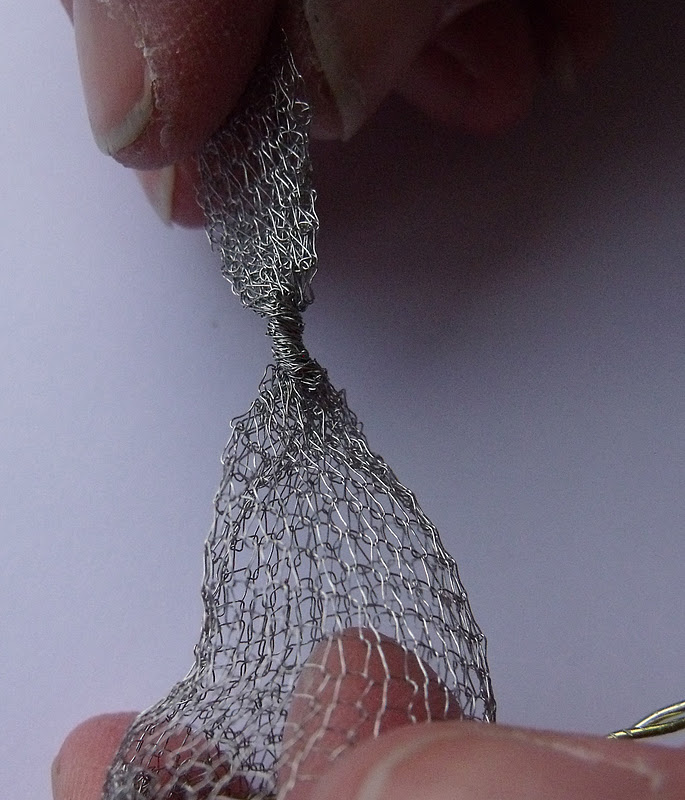 Downrightcrafty: Little Fishing Net Tutorial