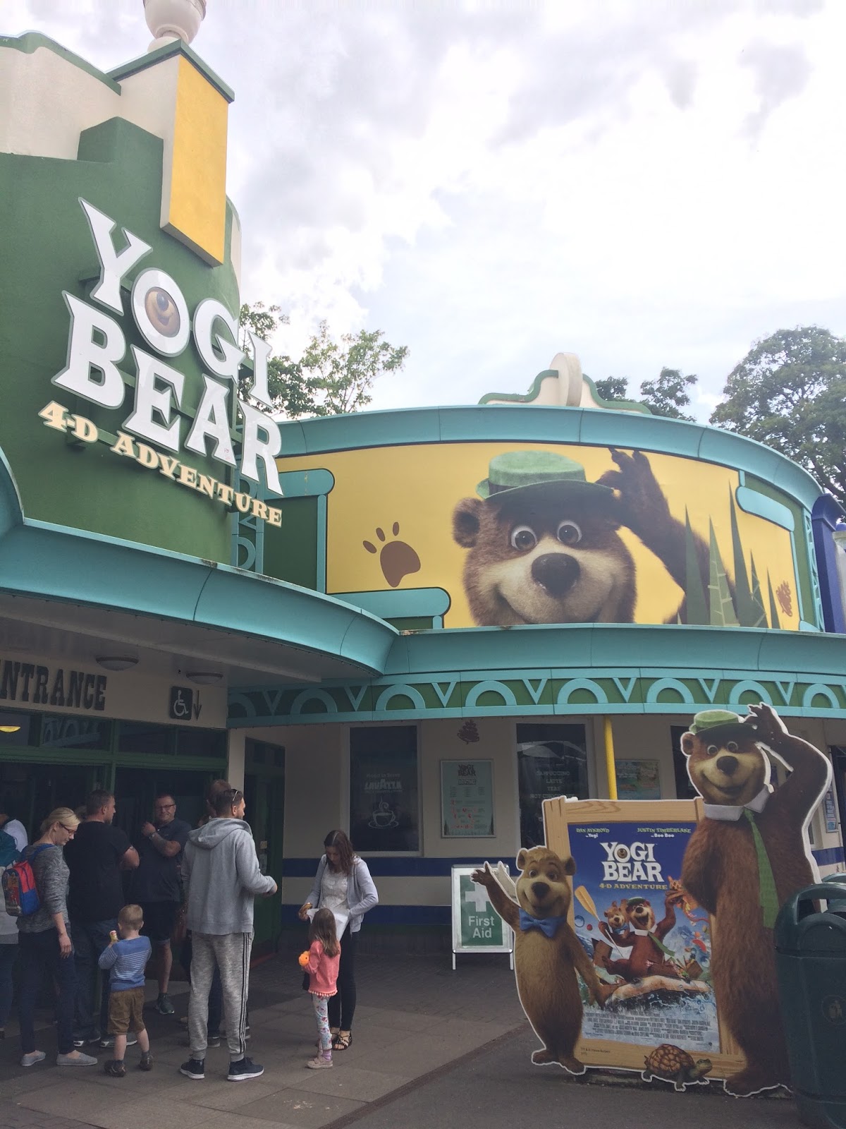 Top tips for a tip top time at Thomas Land, Drayton Manor | To Become Mum