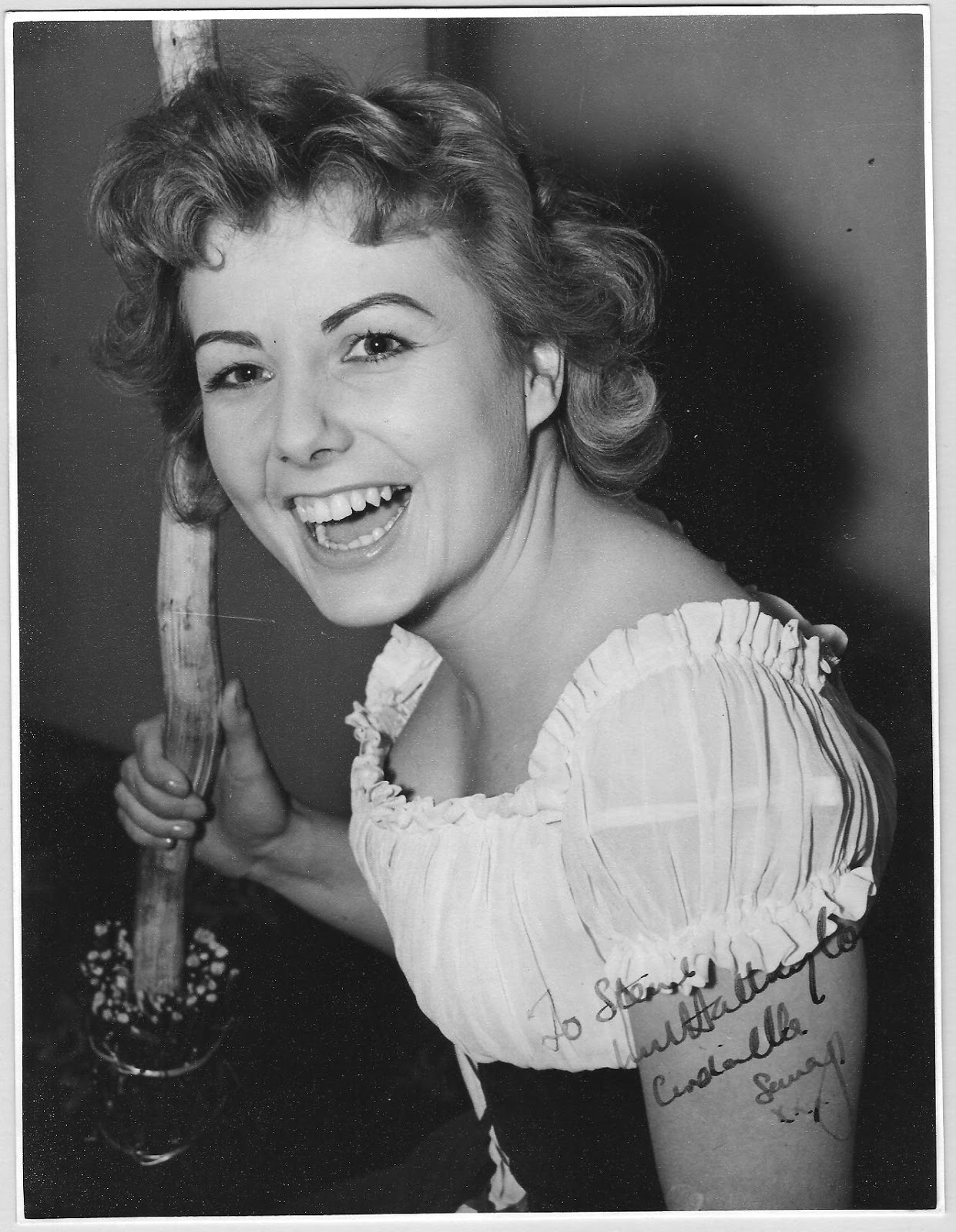 Edna Savage - Alchetron, The Free Social Encyclopedia