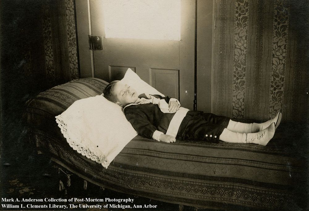 Post Mortem Photography | Amusing Planet