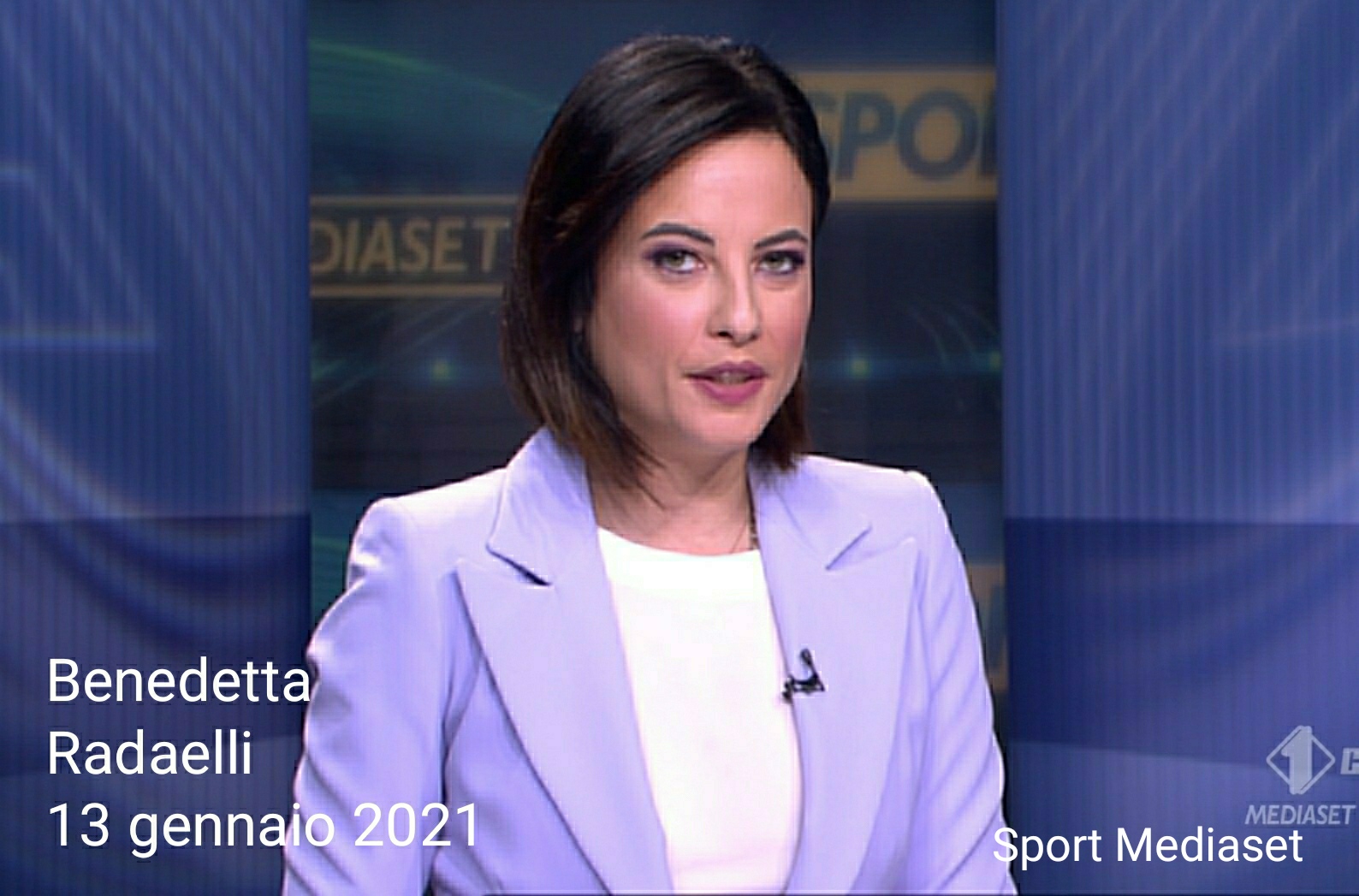 Conduttrici TV: Telegiornaliste Foto