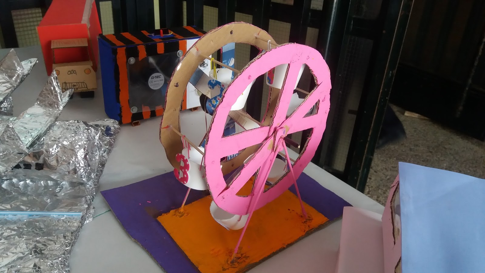 EL BLOG DEL INFANTA ELENA: INVENTOS RECICLADOS