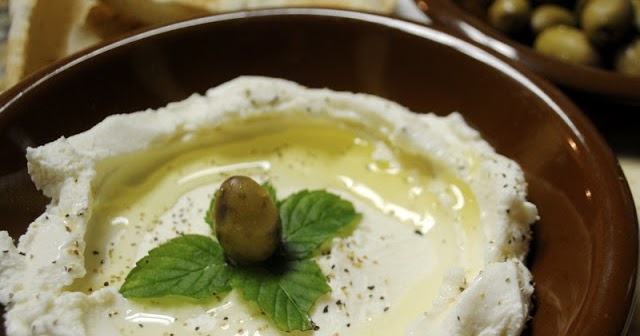 HOMEMADE LABNE RECIPE | Arabic Food Recipes