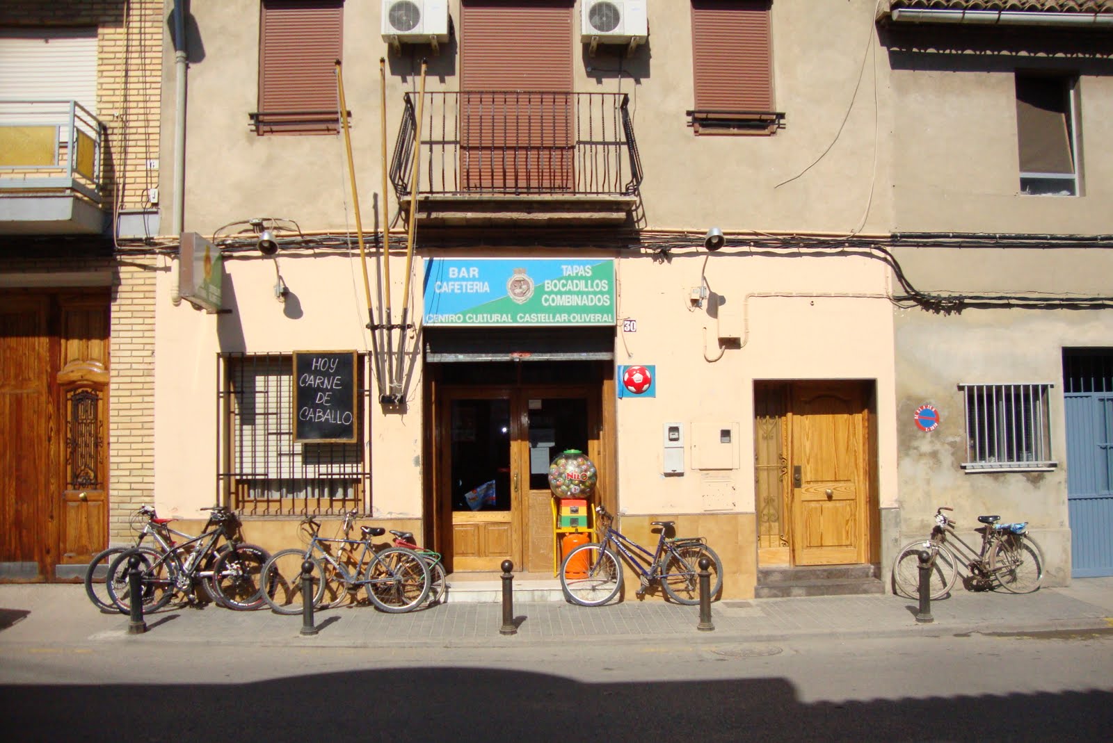 BICICLUB VERANO AZUL: Critica Gastronómica.- Centro Cultural Castellar ...