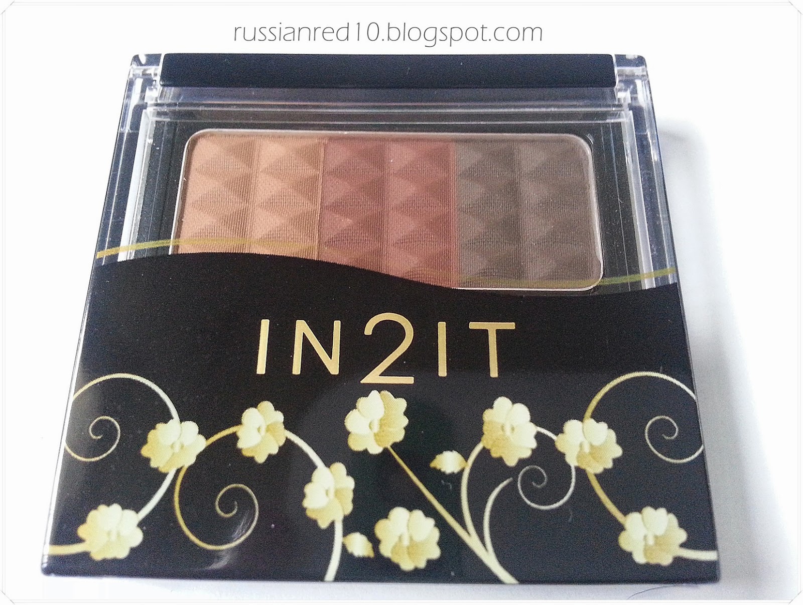 The Face Guide: Review: IN2IT Waterproof Eyebrow Powder