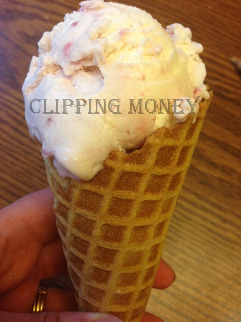 Clipping Money: Review: Blue Bunny "Sweet Freedom" Ice Cream