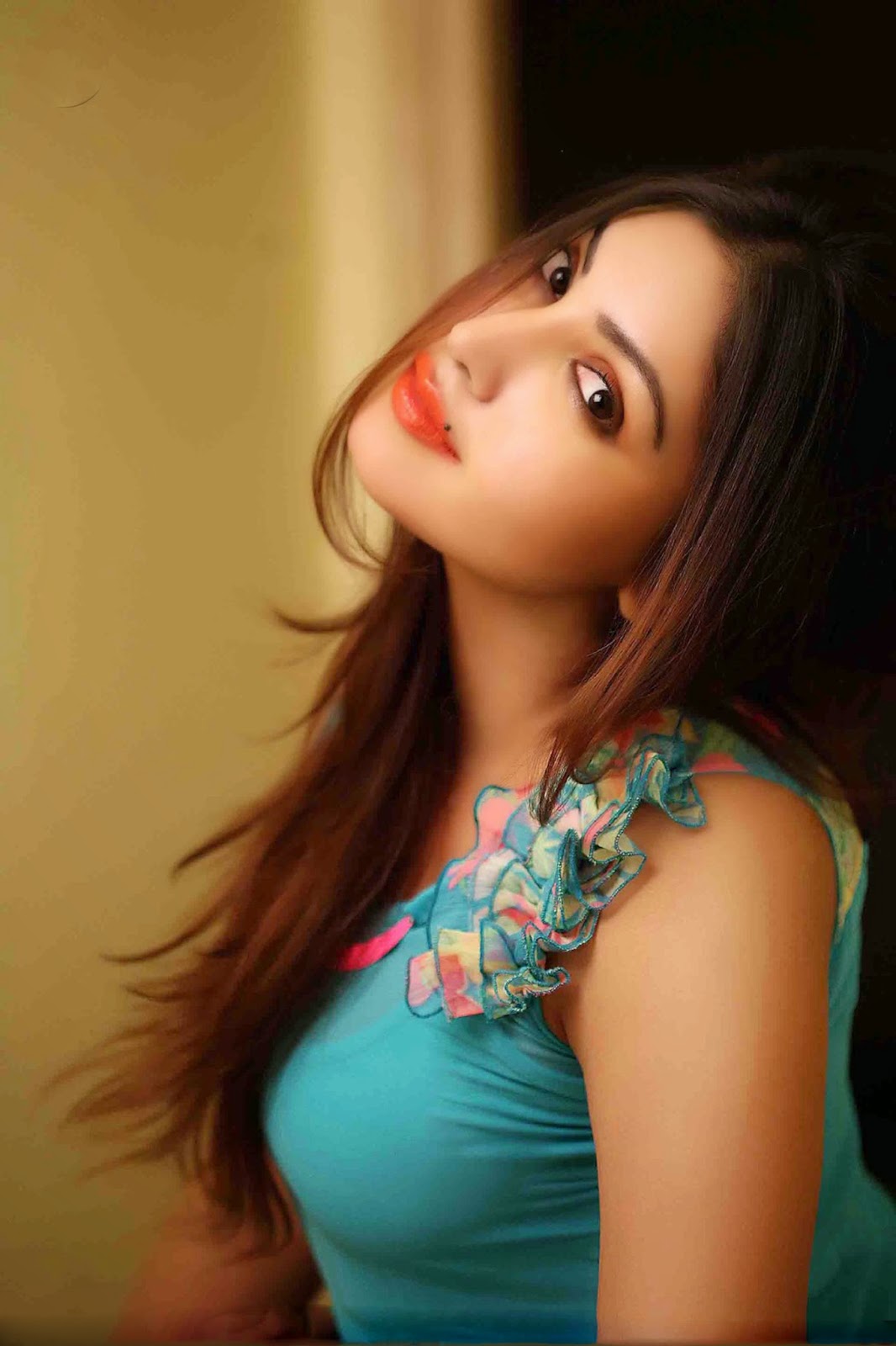 Komal jha blue dress cute hd photos | TV Biography