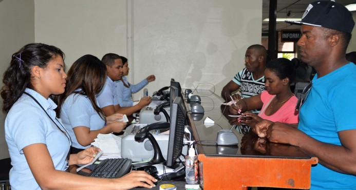 El INTRANT entrega más de 57,000 licencias durante periodo julio-agosto ...