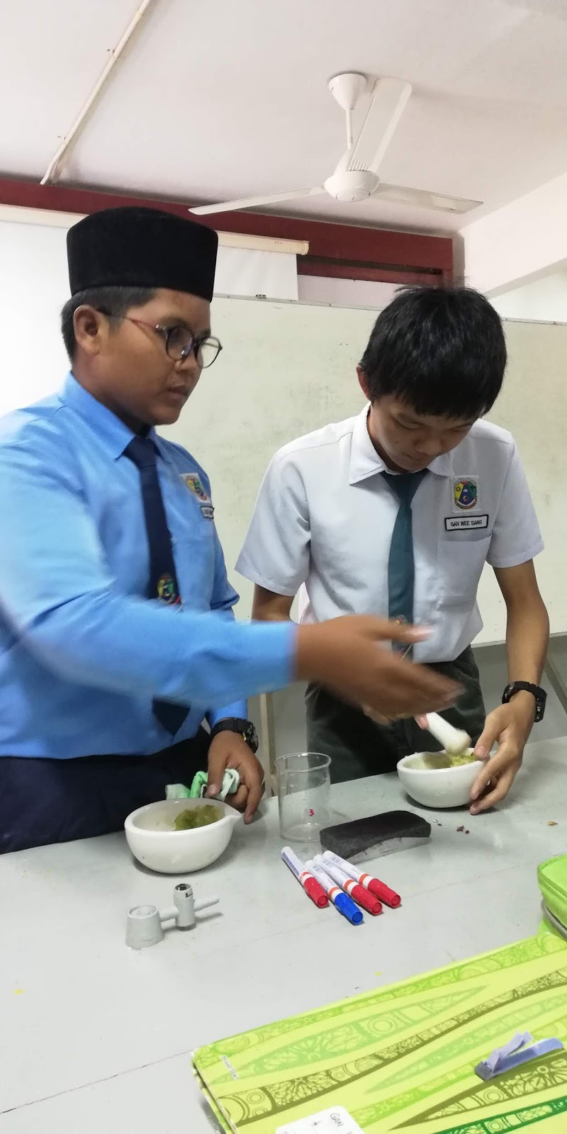SMK SAGIL TANGKAK, JOHOR: Amali Kimia - Pengesteran