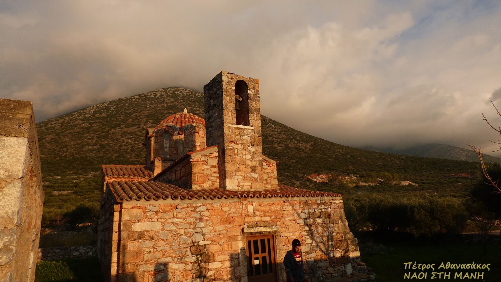 ΝΑΟΙ ΣΤΗ ΜΑΝΗ: ΠΥΡΓΟΣ ΔΙΡΟΥ ΓΛΕΖΟΥ (ΤΑΞΙΑΡΧΗΣ)