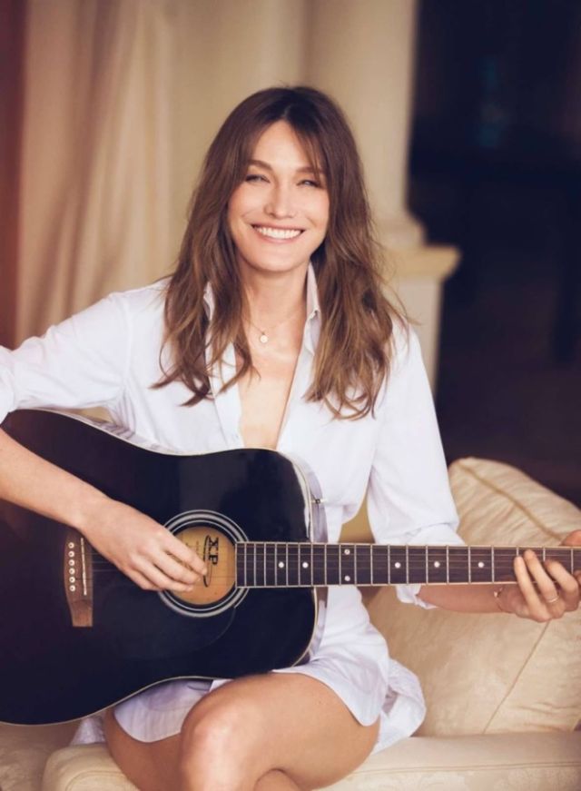 40 Gorgeous Portrait Photos of Carla Bruni as a Fashion Model in the ...