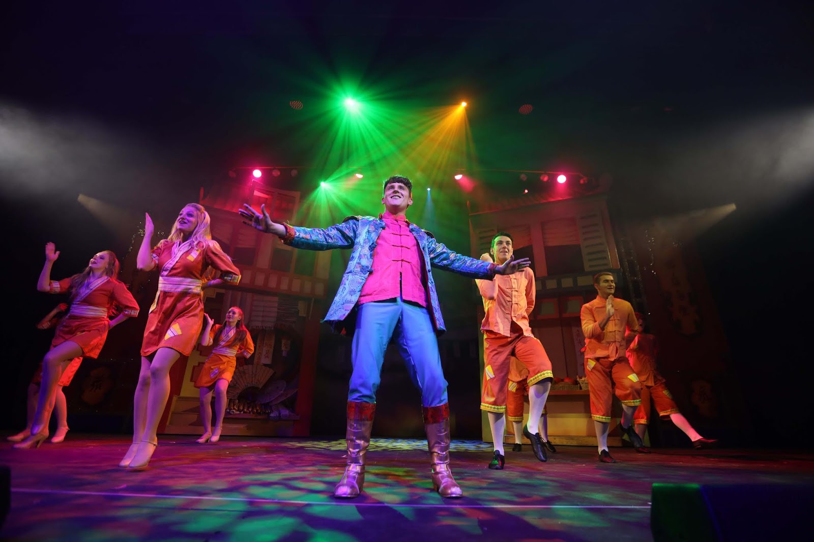 North East Theatre Guide: REVIEW: Aladdin at Durham Gala Theatre