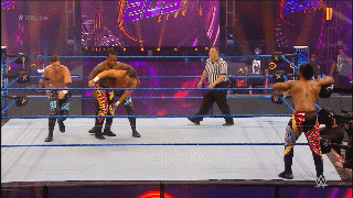 Backbreaker + Knee Strike